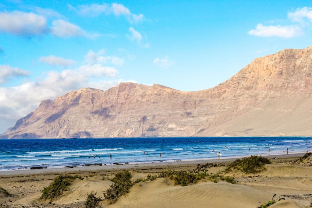 Lanzarote Spots | Surfing Map | Restaurants & Lodging